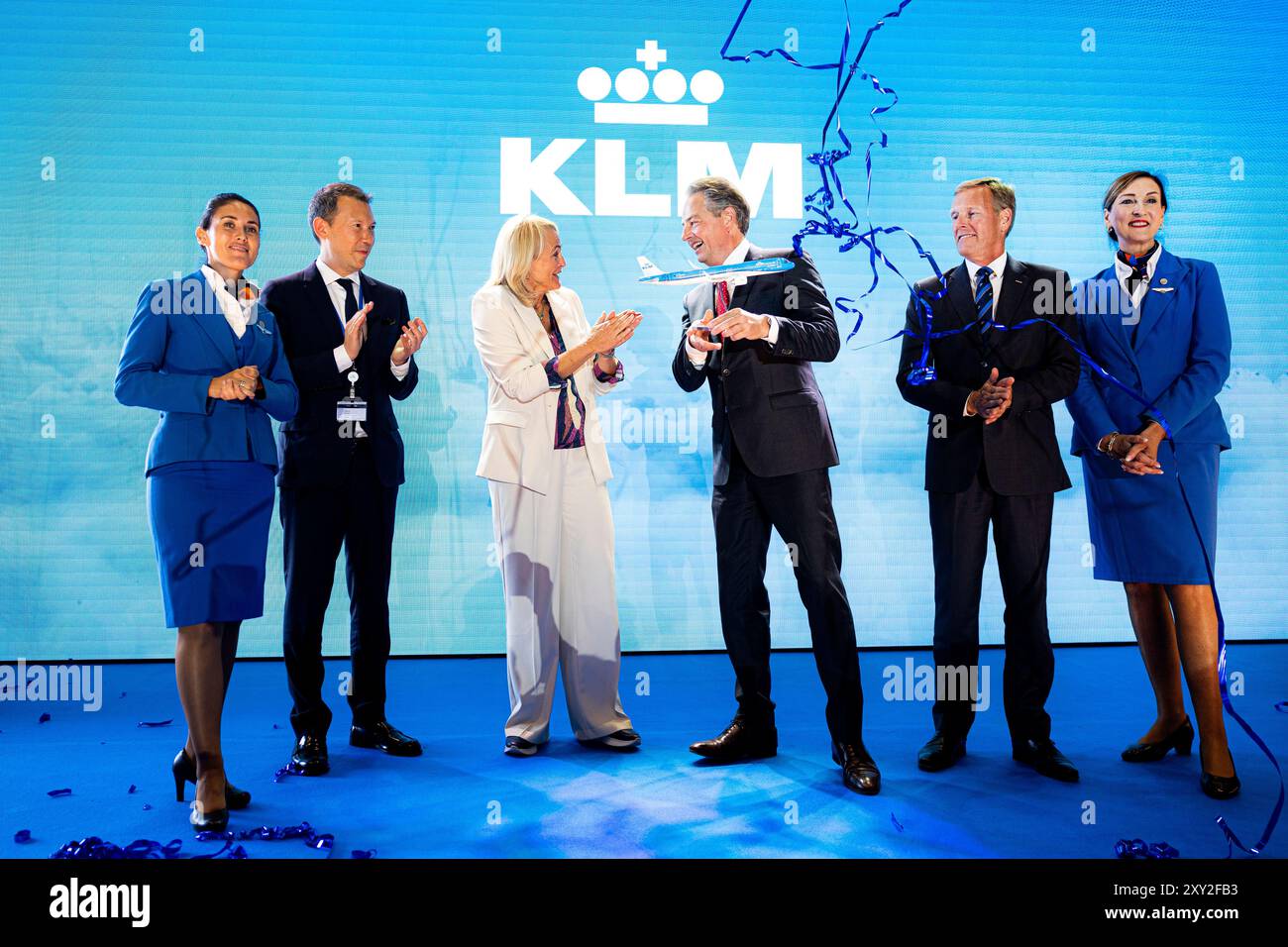 SCHIPHOL - Benjamin Smith, Marjan Rintel, Barry Madlener (Minister of ...