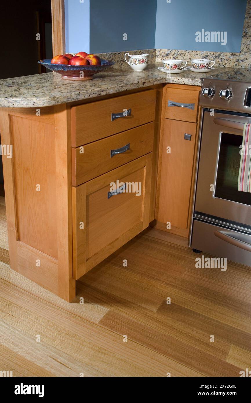 Kitchen drawer closed hi-res stock photography and images - Alamy