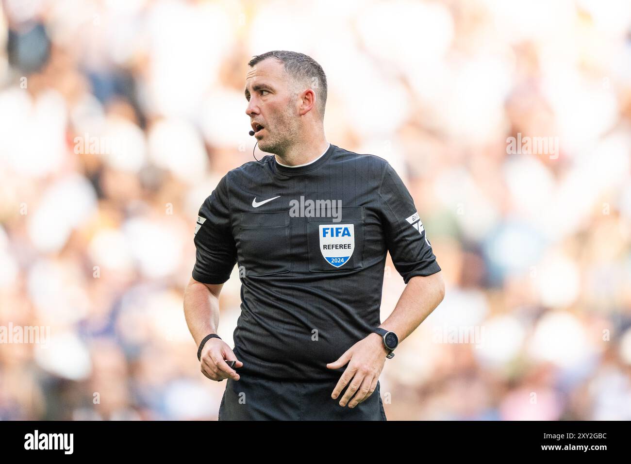 London, England. 10th, August 2024. Referee Chris Kavanagh seen during ...