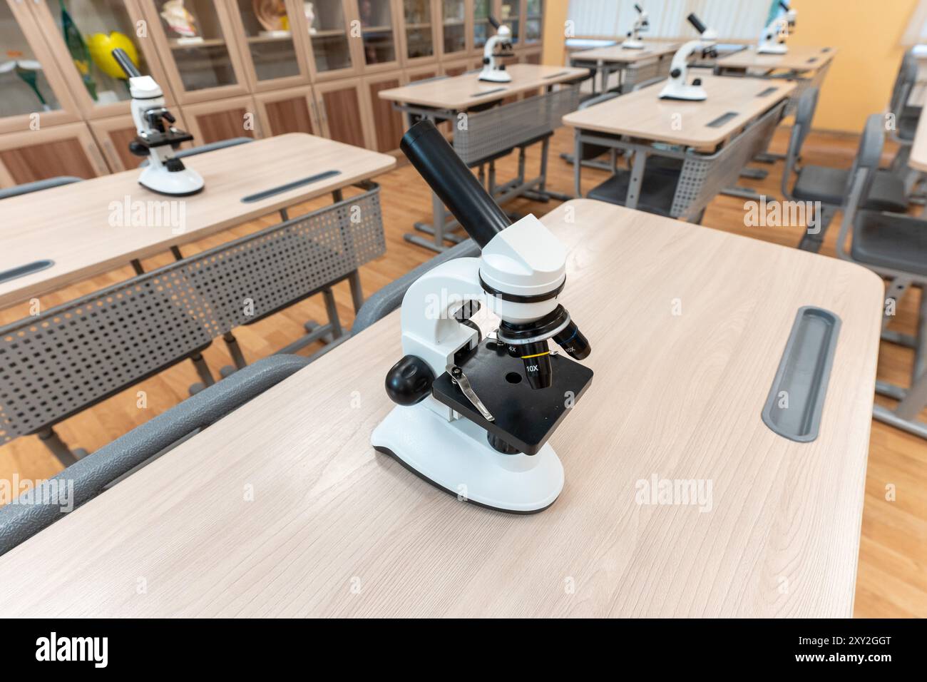 Microscopes classroom desks hi-res stock photography and images - Alamy