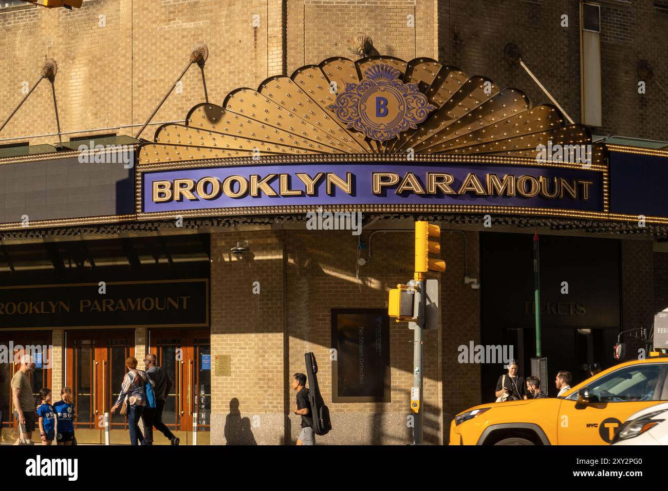 Brooklyn Paramount theater renovation in downtown Brooklyn NYC Stock Photo - Alamy