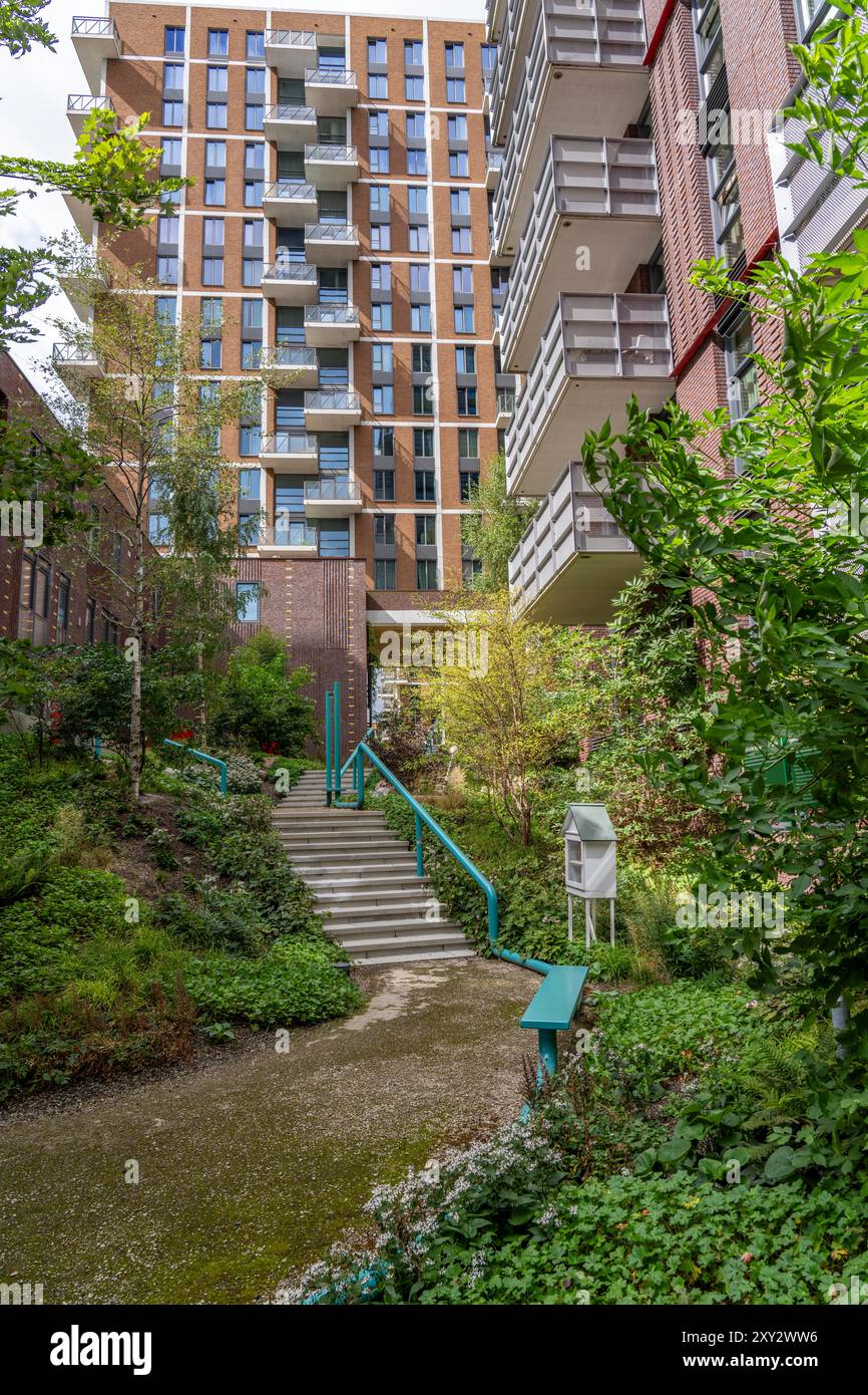 De Groene Kaap residential complex, in the Rotterdam Feijenoord ...