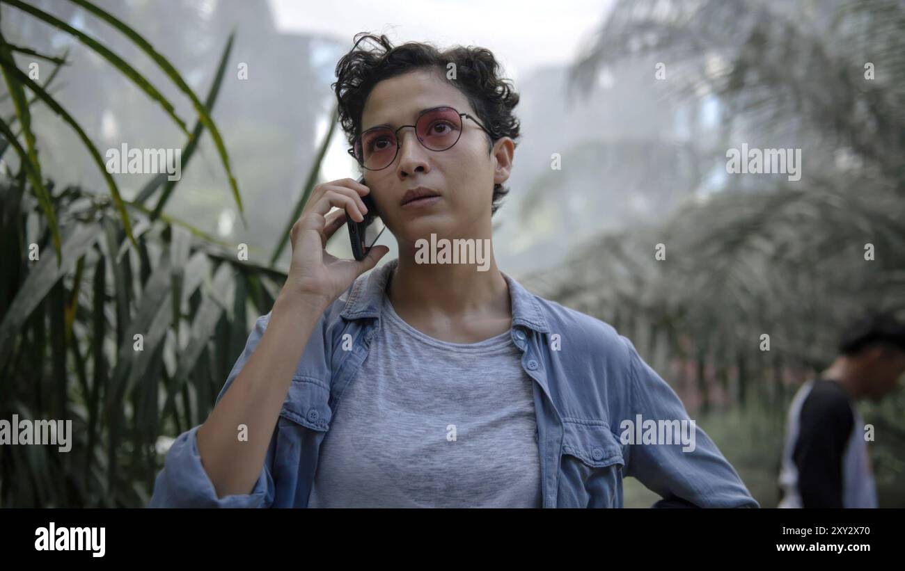 BORDERLESS FOG, (aka KABUT BERDURI), Putri Marino, 2024. ph: Eriek N ...