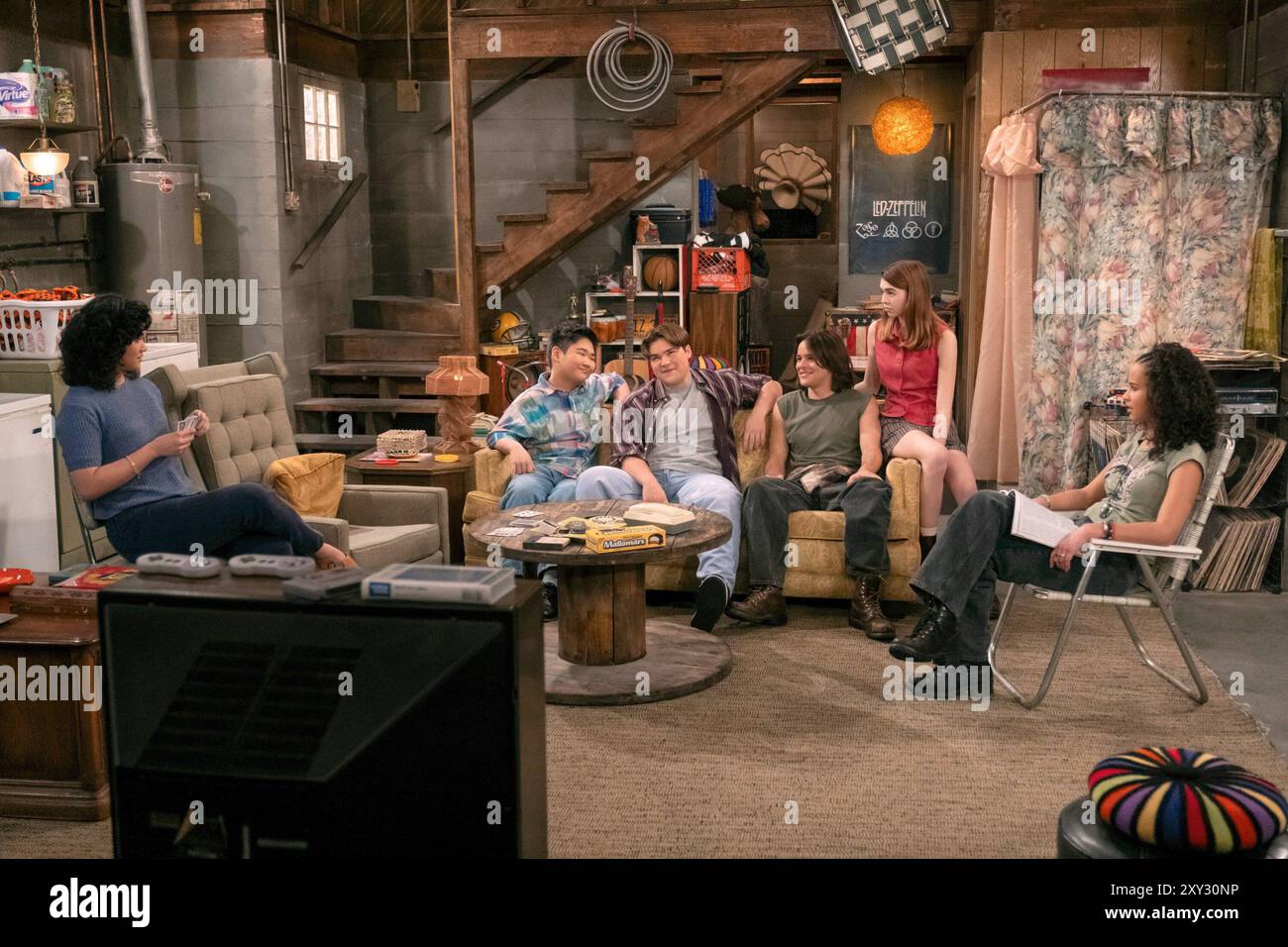 THAT '90S SHOW, (aka THAT 90S SHOW), from left: Sam Morelos, Reyn Doi ...