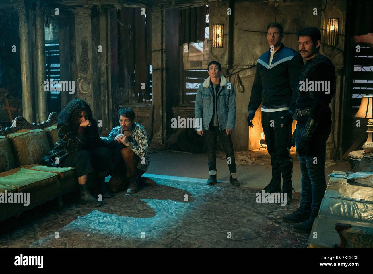 THE UMBRELLA ACADEMY, from left: Emmy Raver-Lampman, Robert Sheehan ...