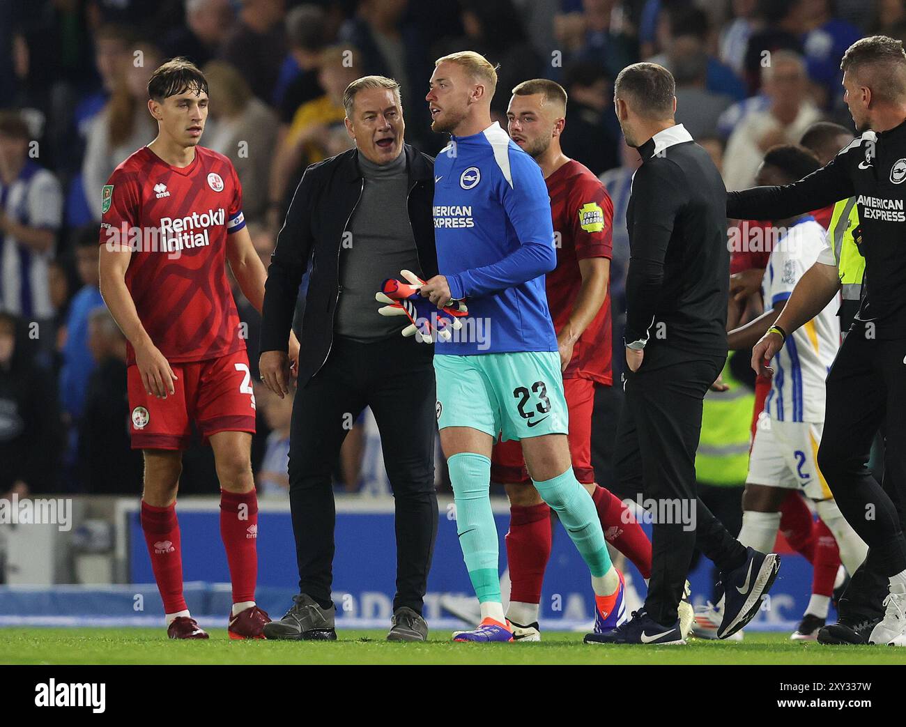 Crawley town scott lindsey 2024 hi-res stock photography and images - Alamy