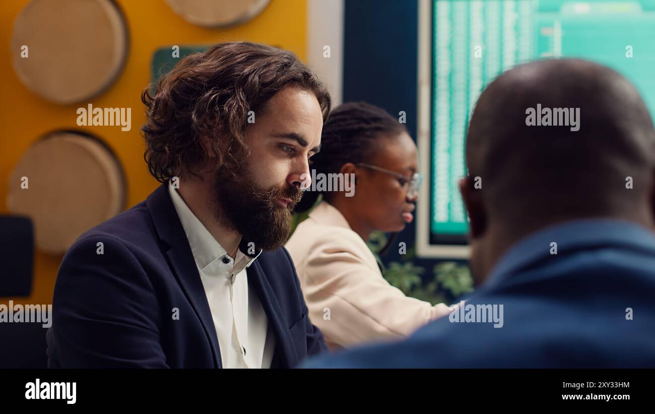 Staffing allocation hi-res stock photography and images - Alamy
