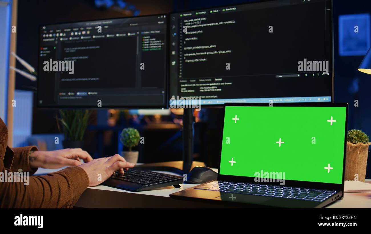 Green screen pc used employee hi-res stock photography and images - Alamy