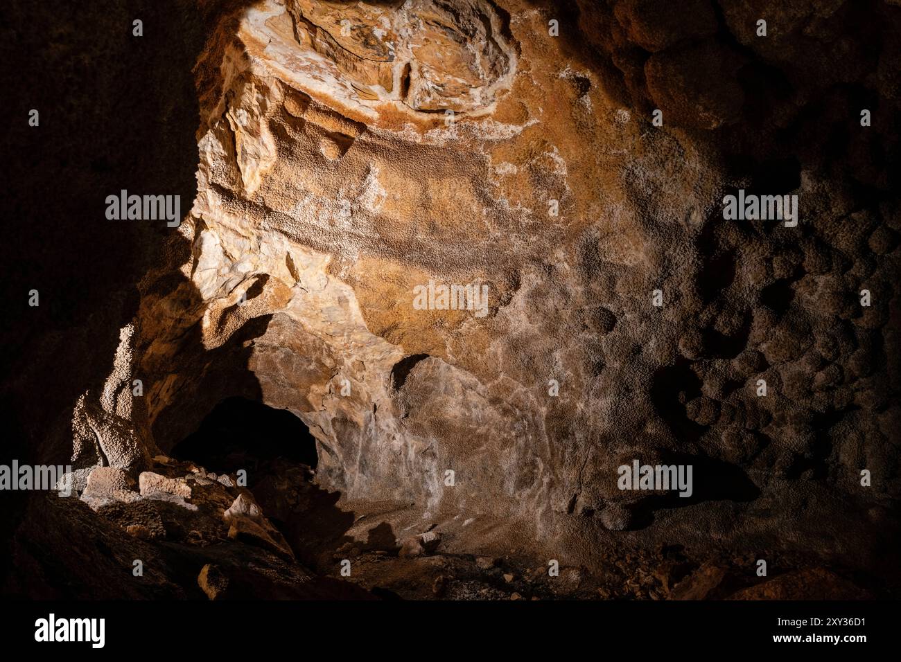 Photograph from the interior of Jewel Cave National Monument, Black ...