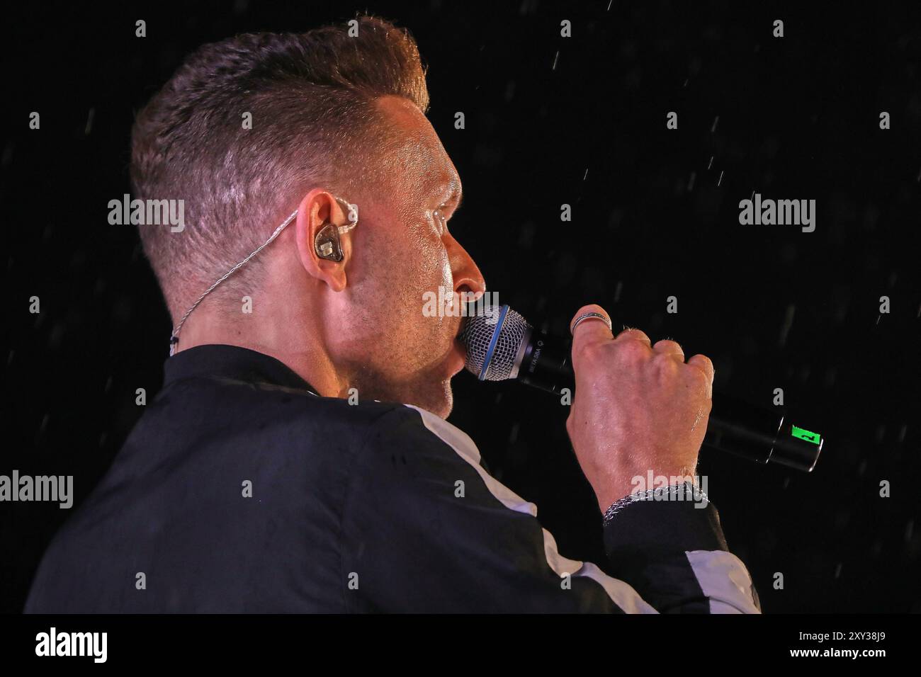 Tor singer hi-res stock photography and images - Alamy