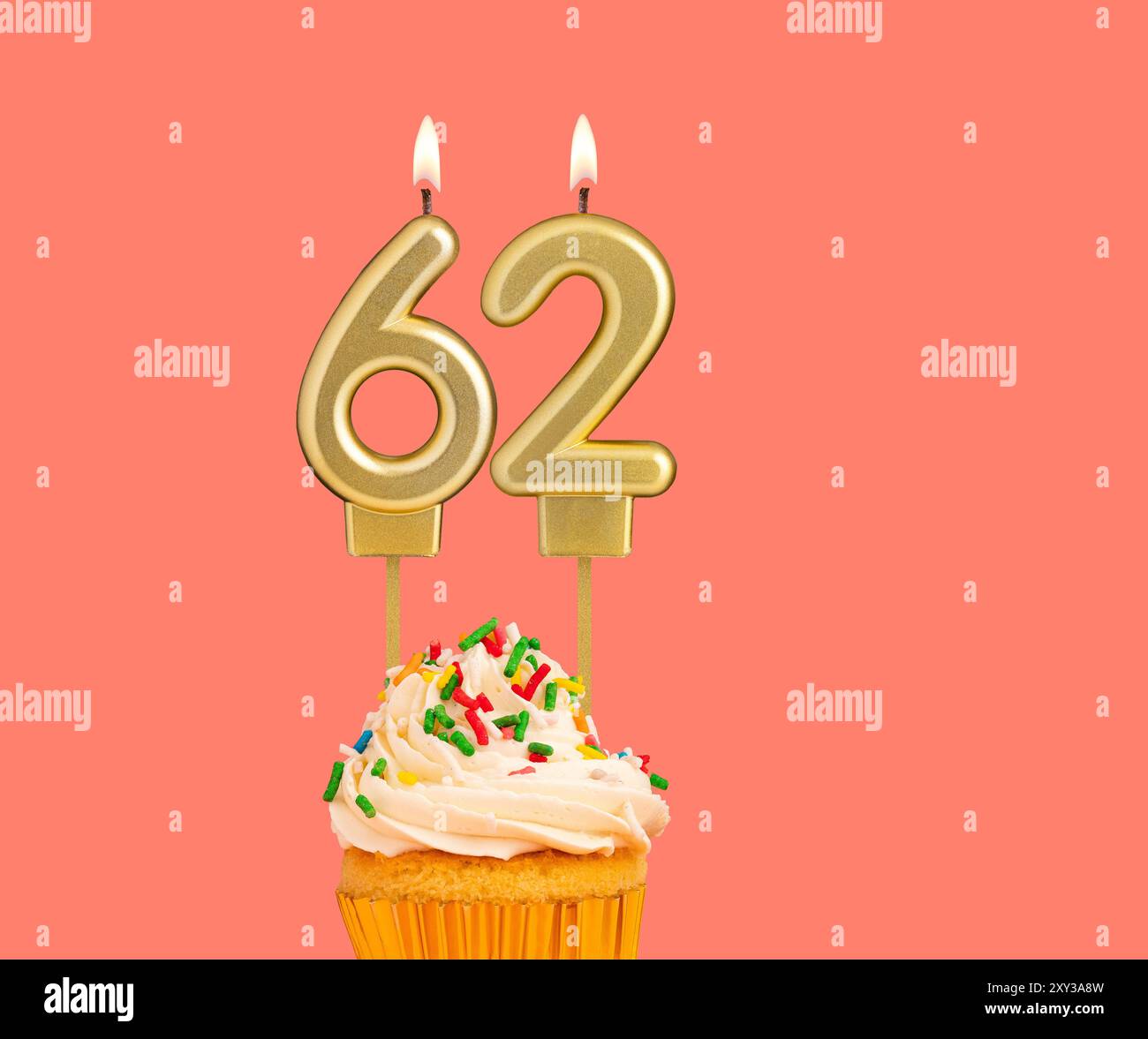 Birthday candle and cupcake - Number 62 Stock Photo - Alamy