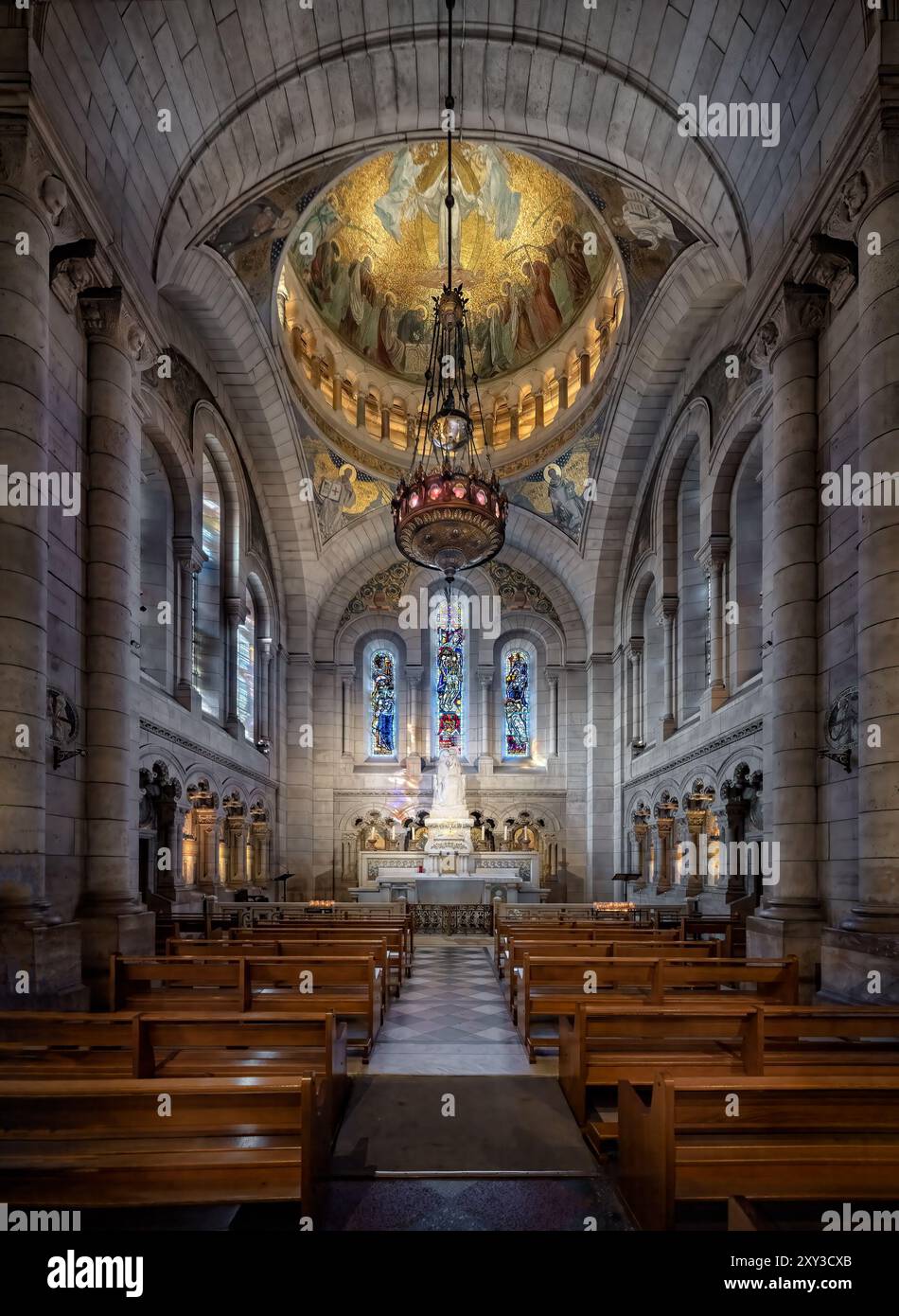 Side Chapel at Sacre-Coeur Basilica, Montmartre, Paris Stock Photo - Alamy