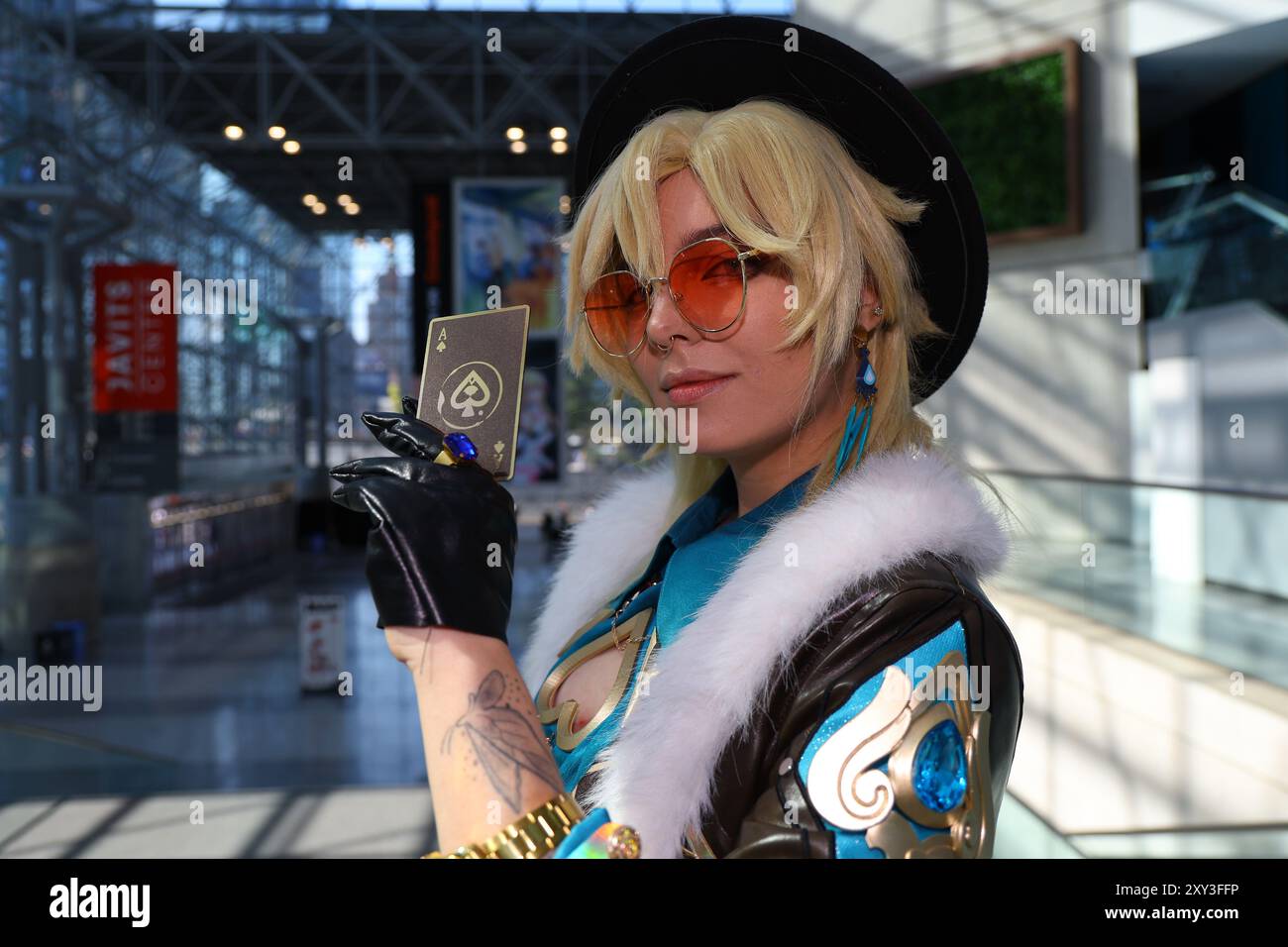 Otomiya from North Carolina is portraying Aventurine from Honkai Star ...