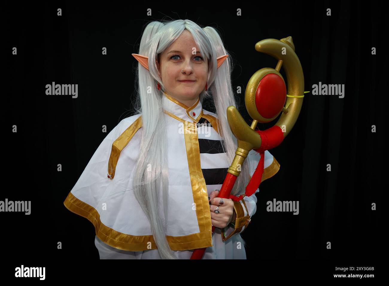 Cosplayer Erica from Queens is dressed as Freerin from Beyond Journey's ...