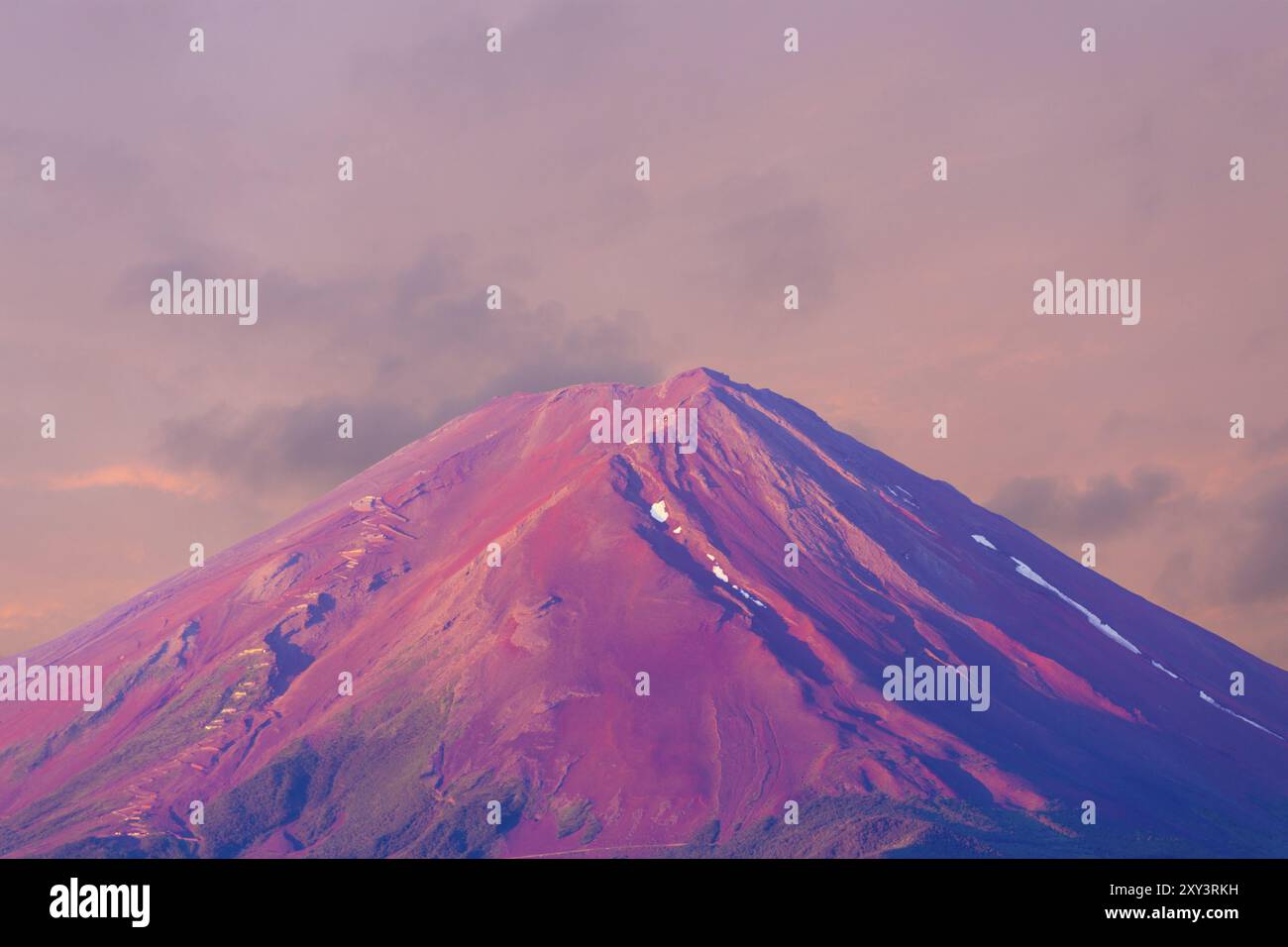 Gorgeous pink sky lights up the top of Mount Fuji volcanic crater in ...
