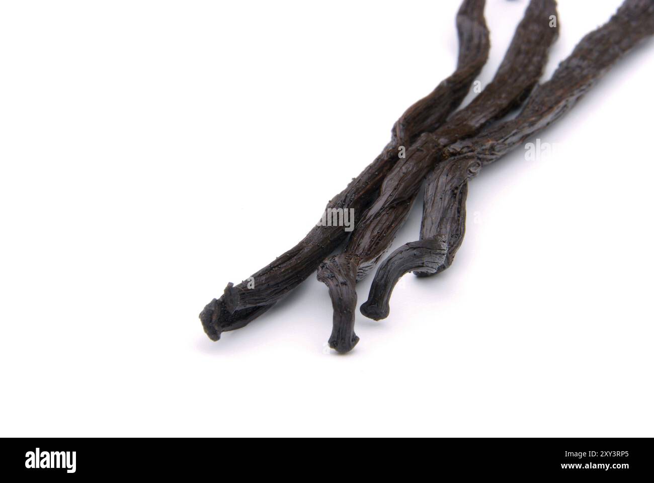 Vanilla pod cut open hi-res stock photography and images - Alamy