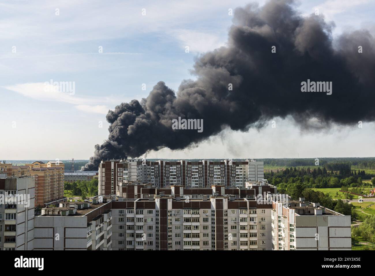 Moscow in smoke from hi-res stock photography and images - Alamy