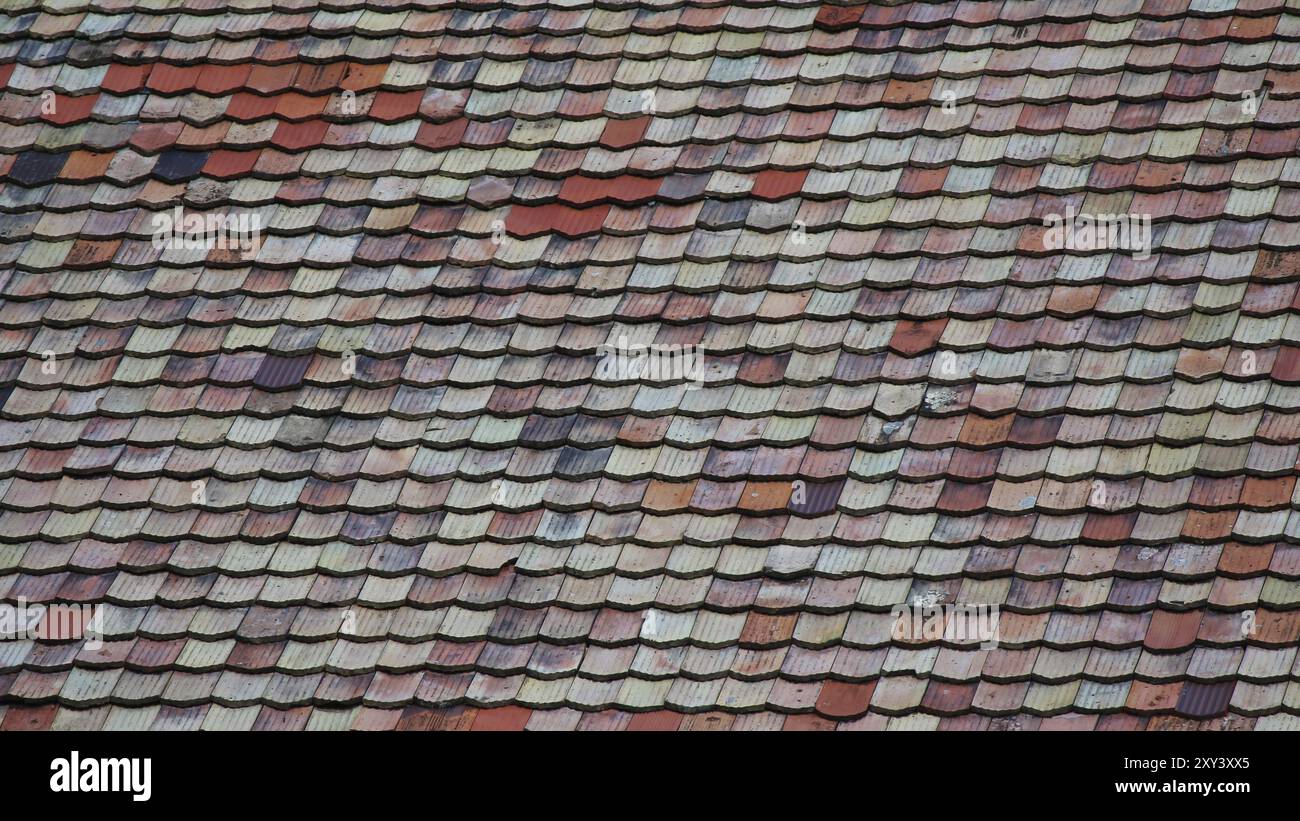 Ornate tiling roof hi-res stock photography and images - Alamy