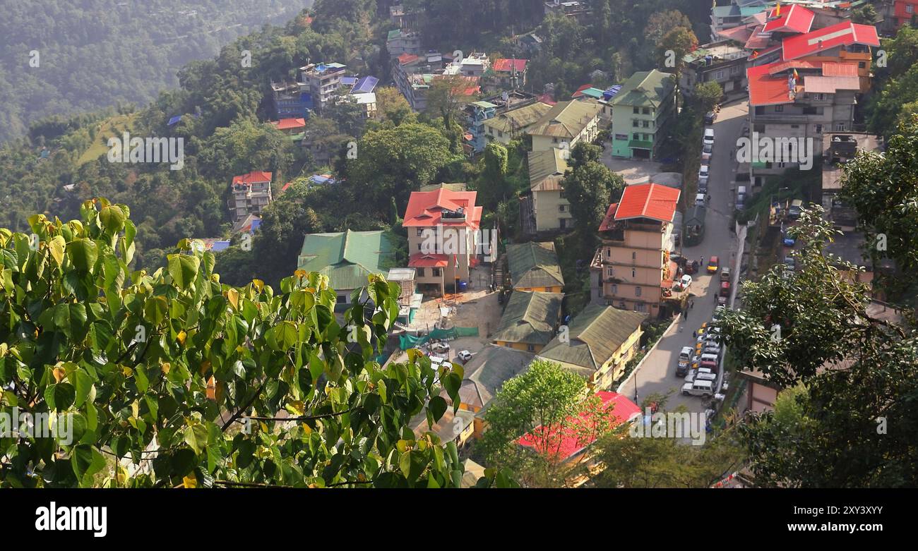 birds eye view of beautiful and colorful cityscape of gangtok hill ...