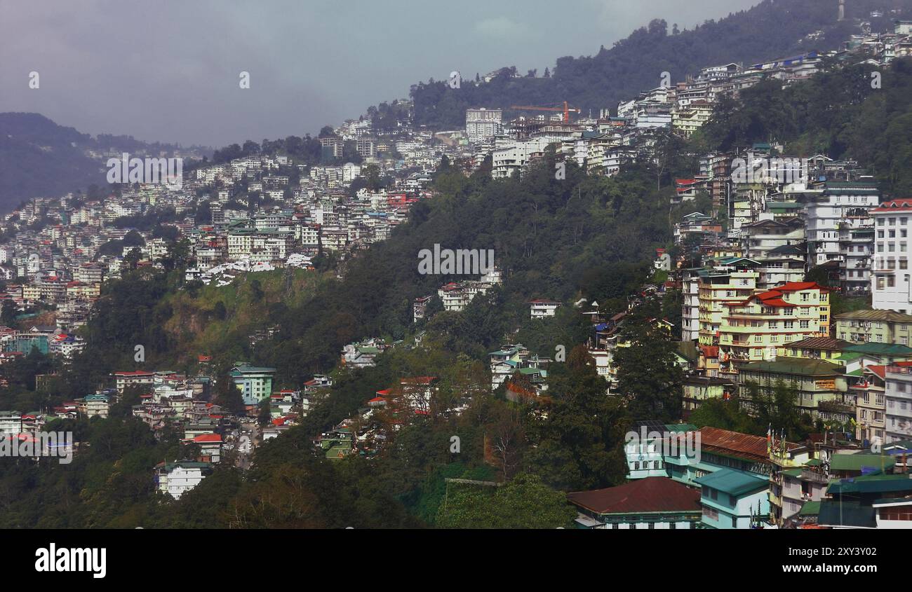 birds eye view of beautiful and colorful cityscape of gangtok hill ...