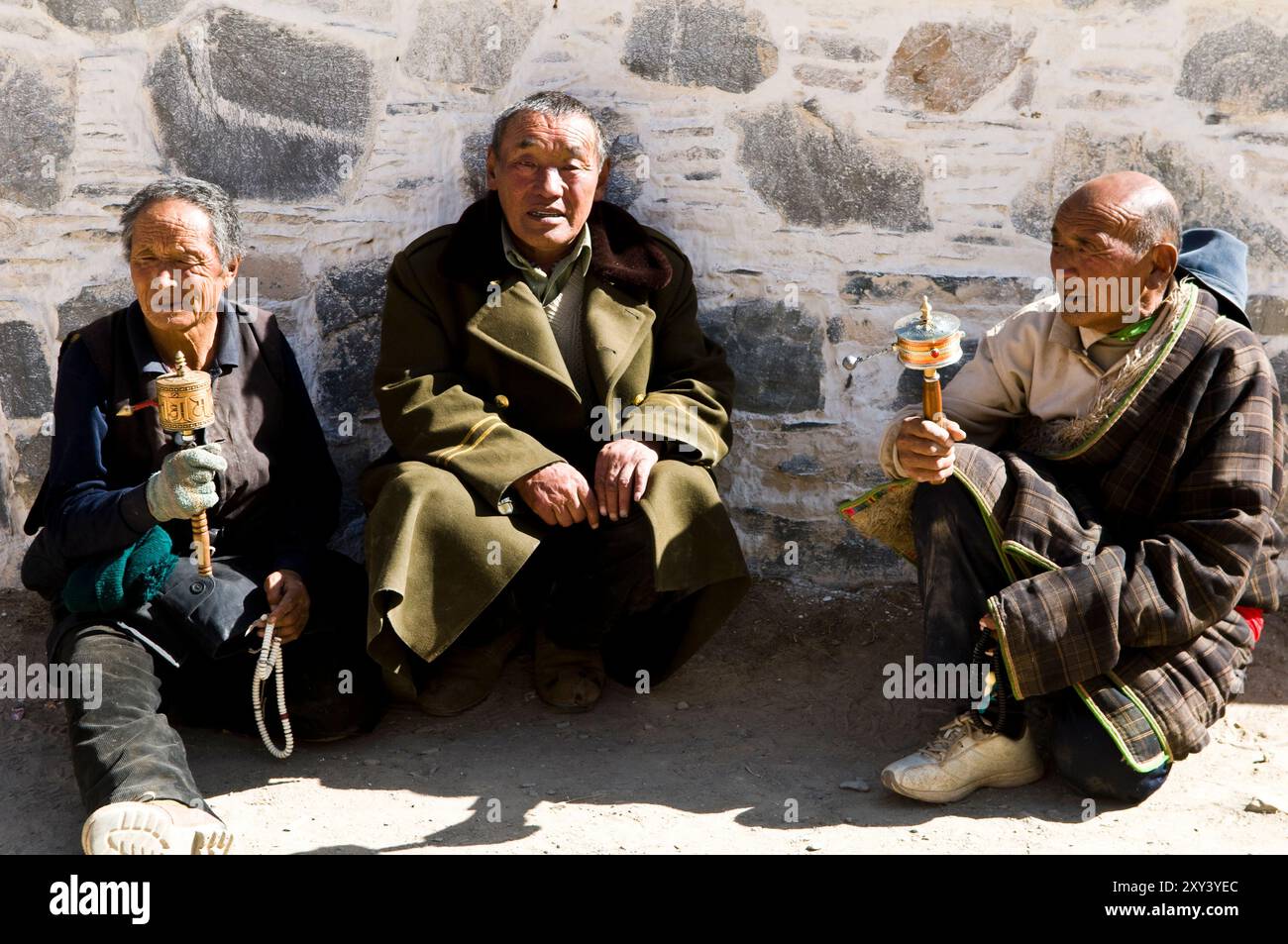 Tibetans visiting the Labrang monastery in Xiahe, Gansu, China Stock ...