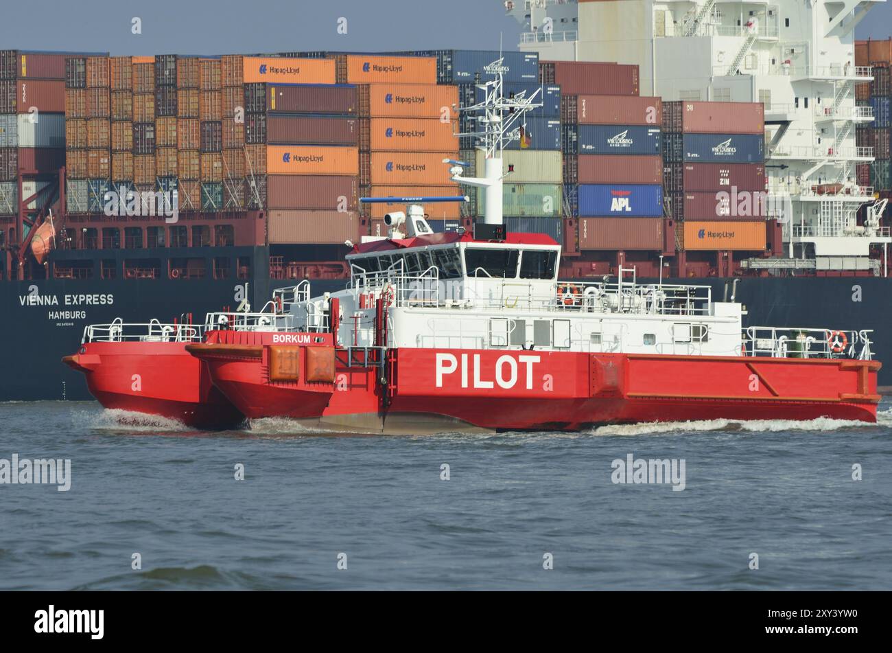 Pilotvessel hi-res stock photography and images - Alamy