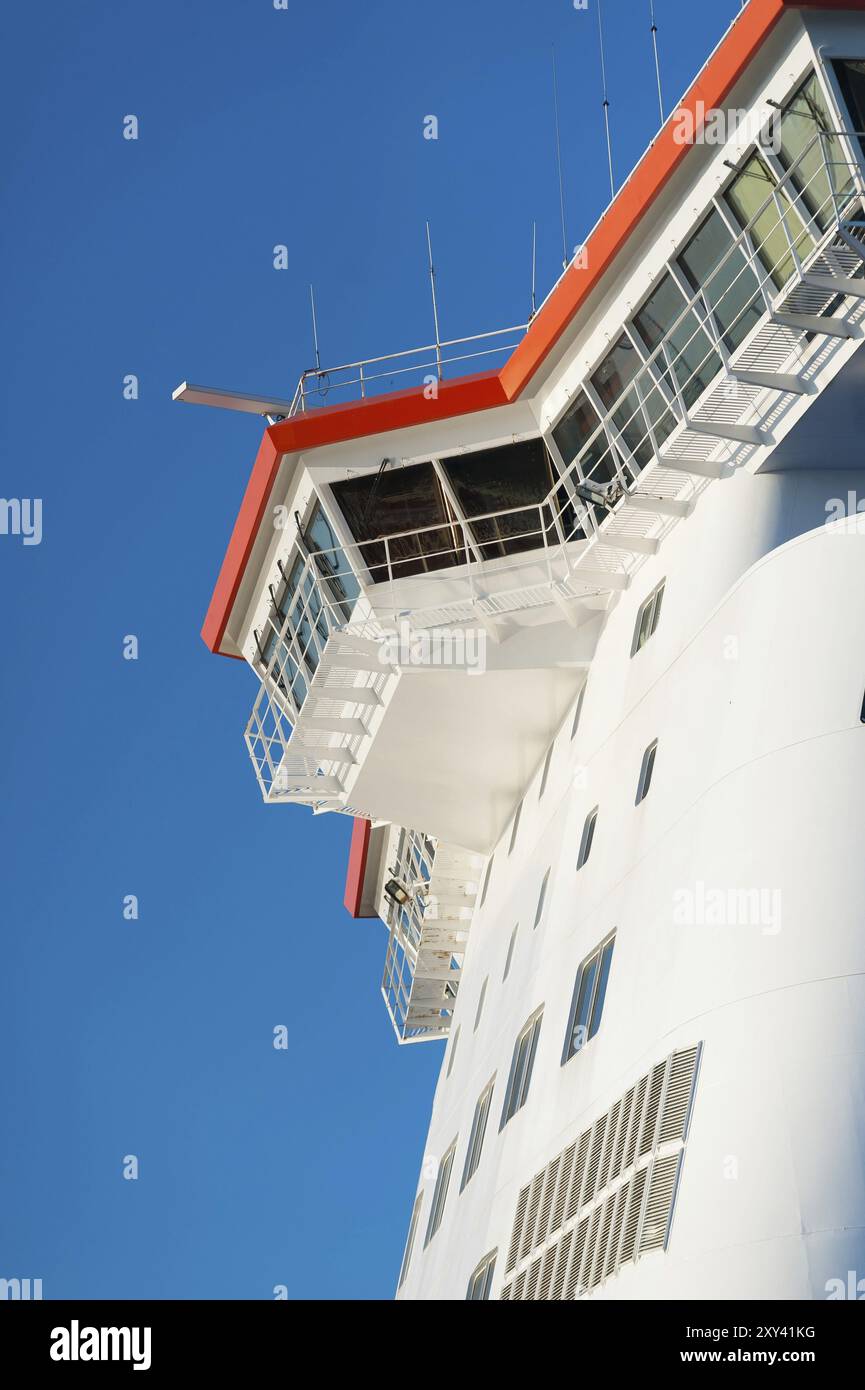 The bridge of a white passenger ferry Stock Photo - Alamy