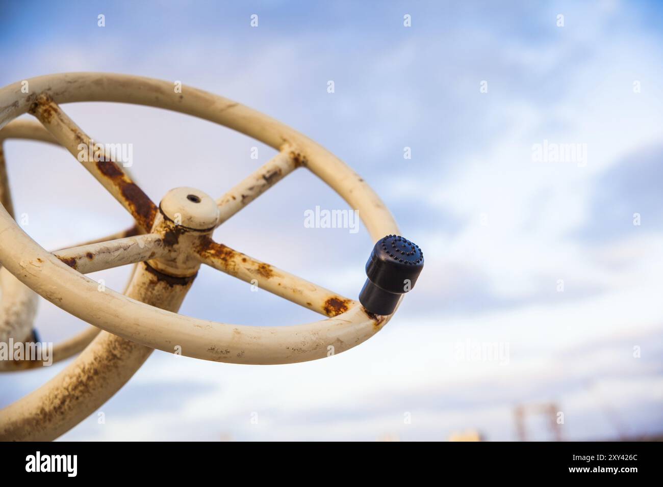 Rusted steering wheel hi-res stock photography and images - Alamy