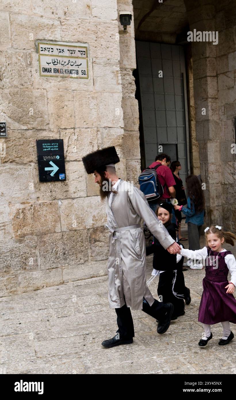 Israel jerusalem old city doors hi-res stock photography and images - Alamy