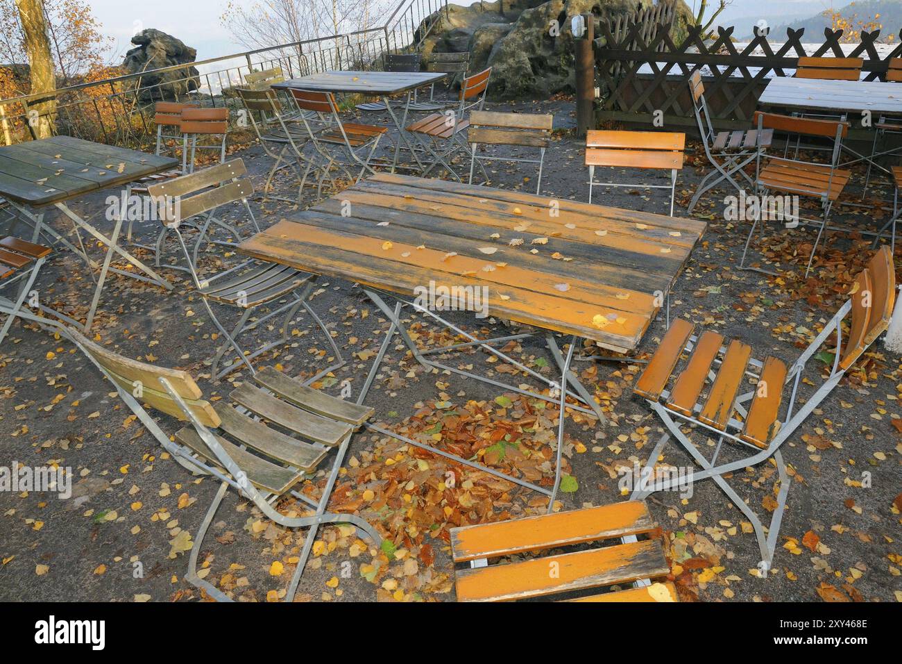 Outdoor seating in restaurant autumn hi-res stock photography and ...