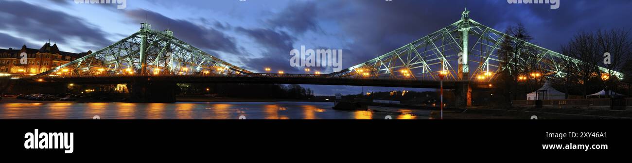 Blue Wonder in Dresden, at night. Bridge called Stock Photo - Alamy