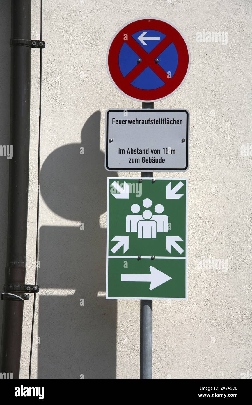 Group gathering regulation hi-res stock photography and images - Alamy