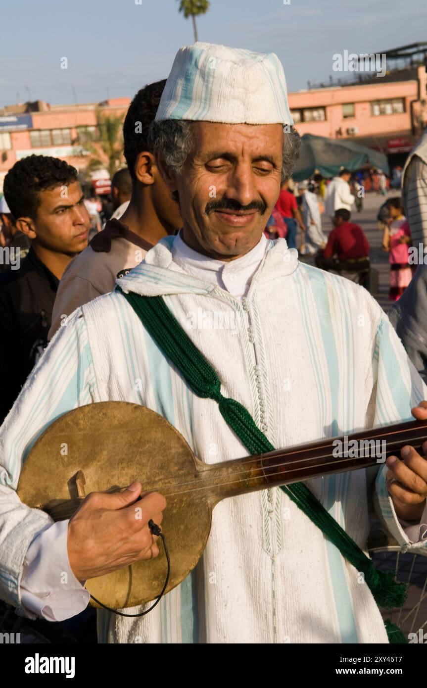 Berber musical instrument hi-res stock photography and images - Alamy