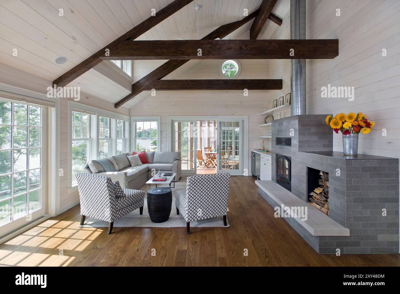 Combining dark tones hi-res stock photography and images - Alamy