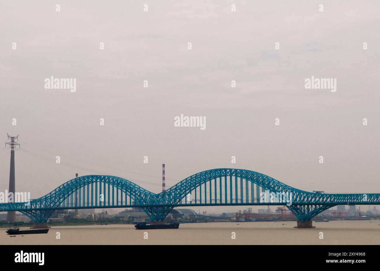 The Dashengguan Yangtze river bridge in Nanjing, China Stock Photo - Alamy