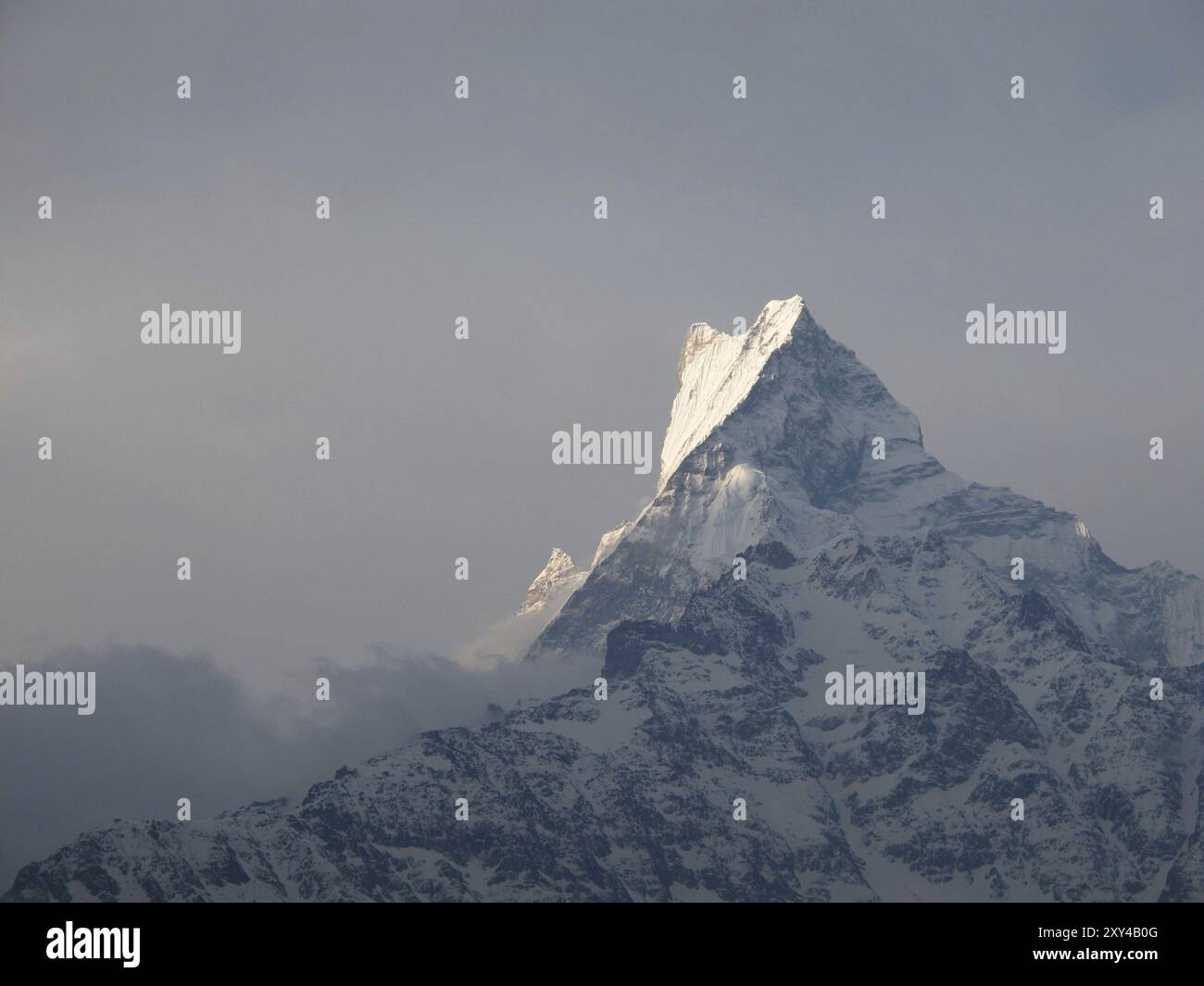 Fishtail mountain hi-res stock photography and images - Alamy