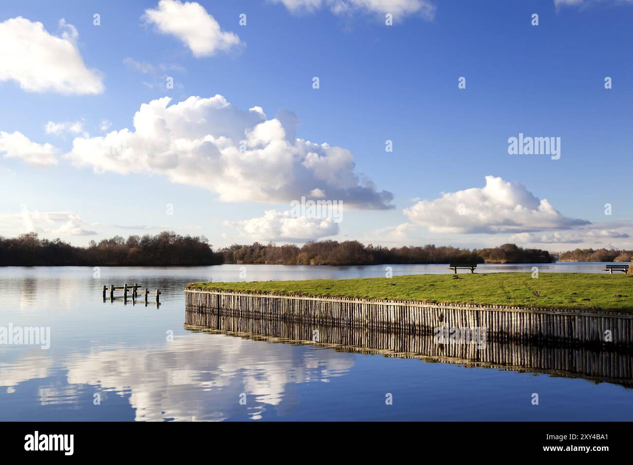 Shot lake reflecting cloudscape hi-res stock photography and images - Alamy