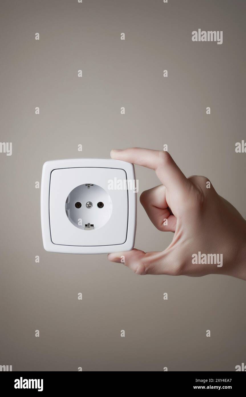 Power usage effectiveness hi-res stock photography and images - Alamy