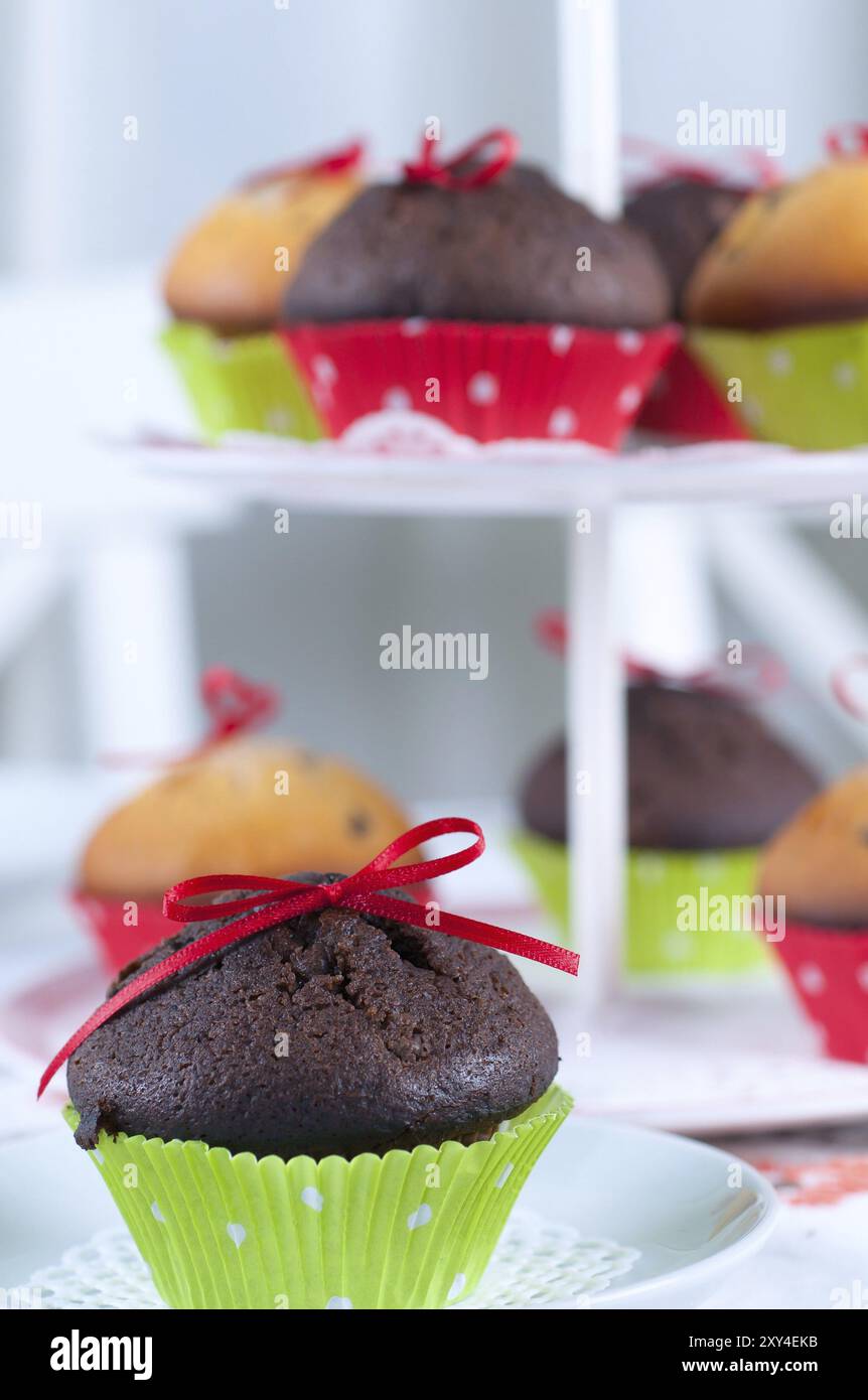 Table et etagere hi-res stock photography and images - Alamy