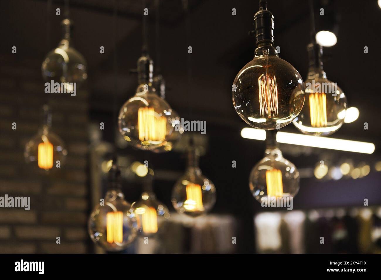 Lighting decor beautiful retro hi-res stock photography and images - Alamy