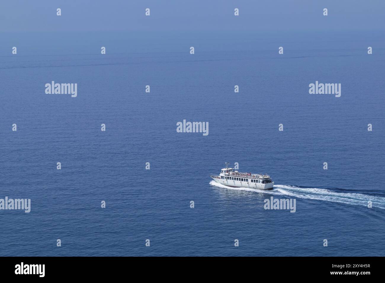 Cinque terre ferry boat hi-res stock photography and images - Alamy