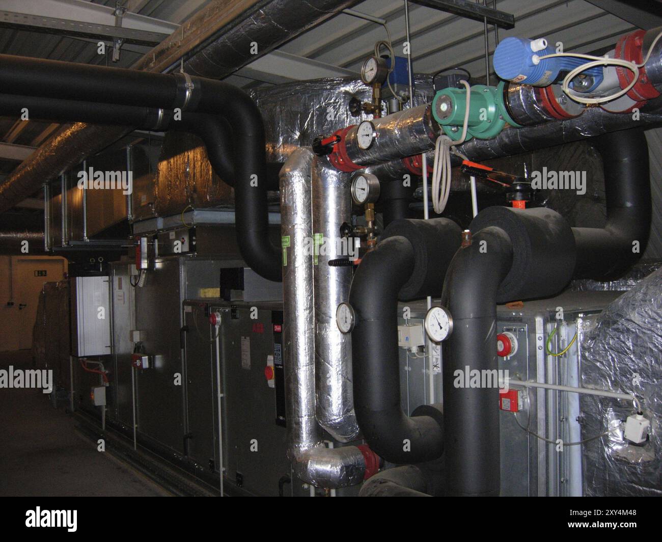 Large scale ventilation hi-res stock photography and images - Alamy
