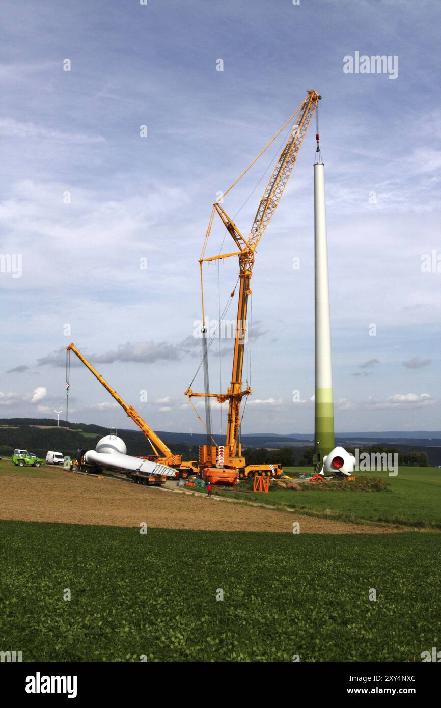 Wind turbine assembly Stock Photo - Alamy