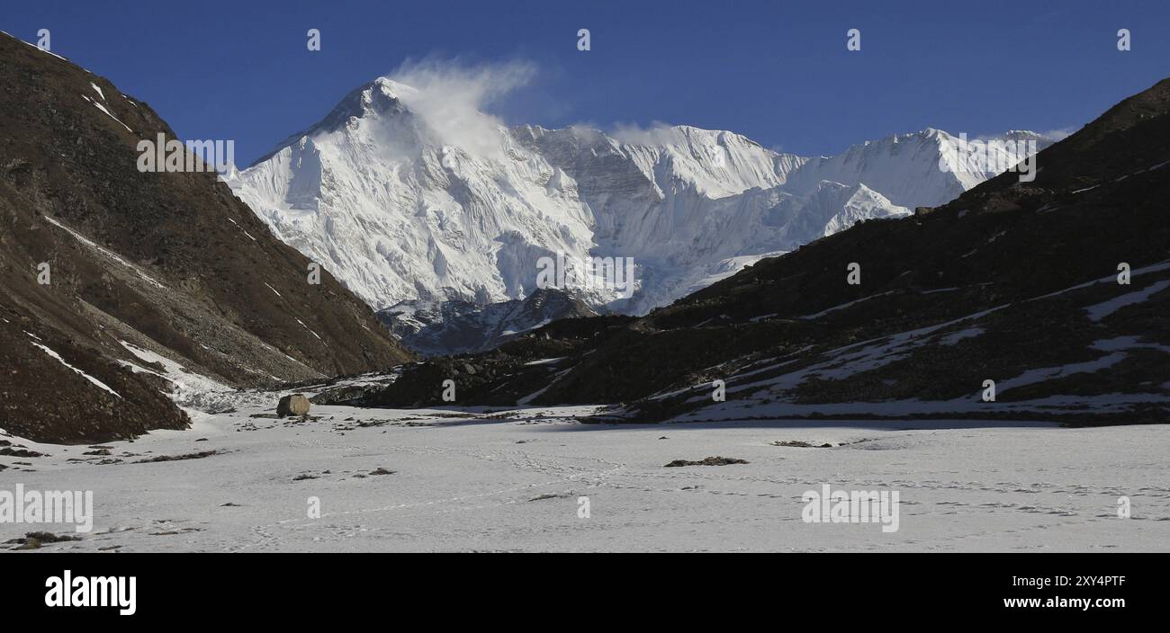 Mount Cho Oyu seen from Gokyo, Nepal, Asia Stock Photo - Alamy