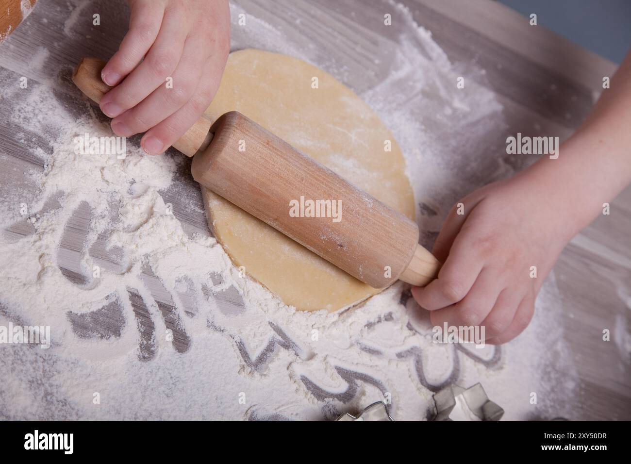 Production of homemade Christmas pl Stock Photo - Alamy