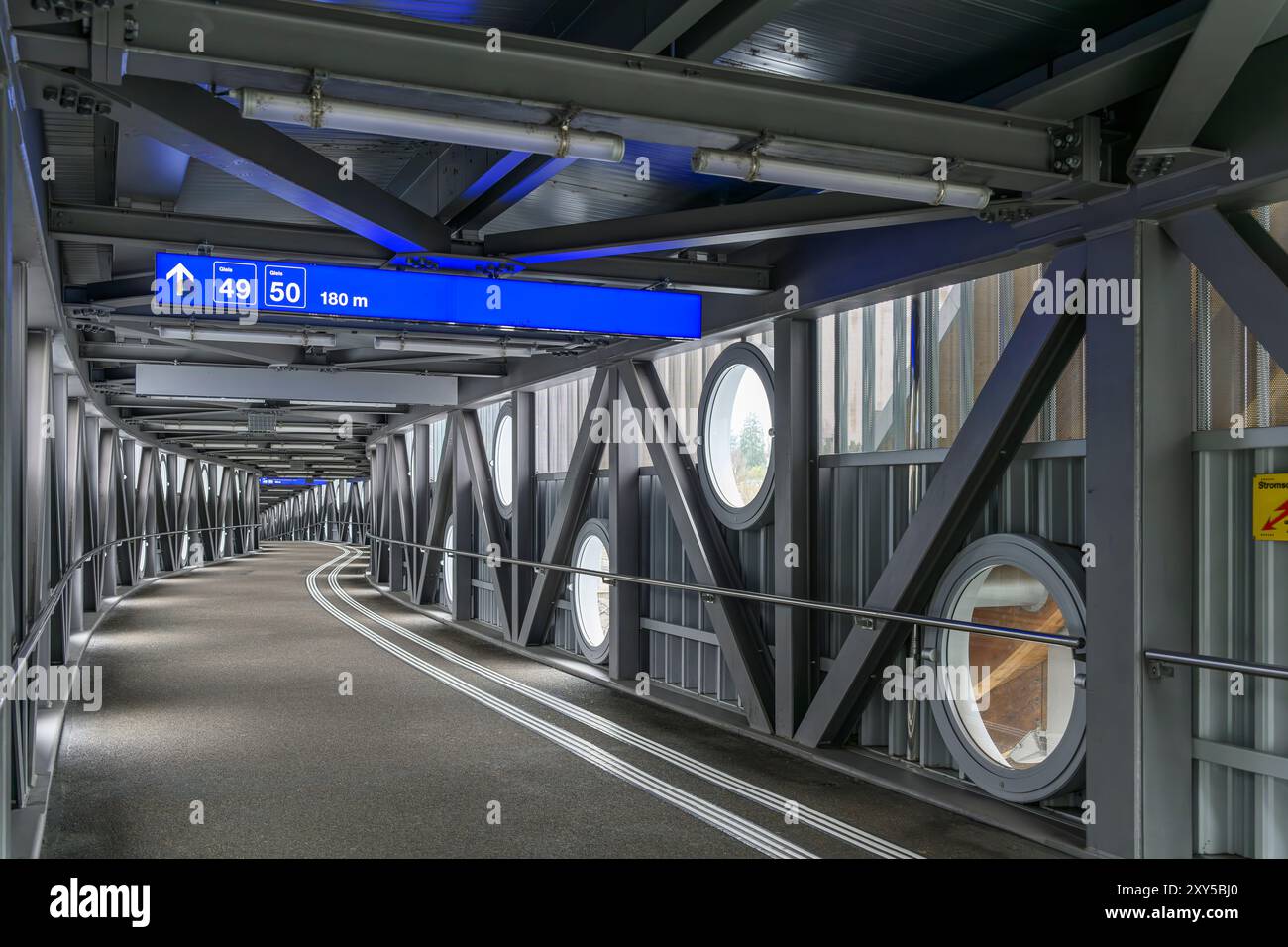 Bern hauptbahnhof hi-res stock photography and images - Alamy