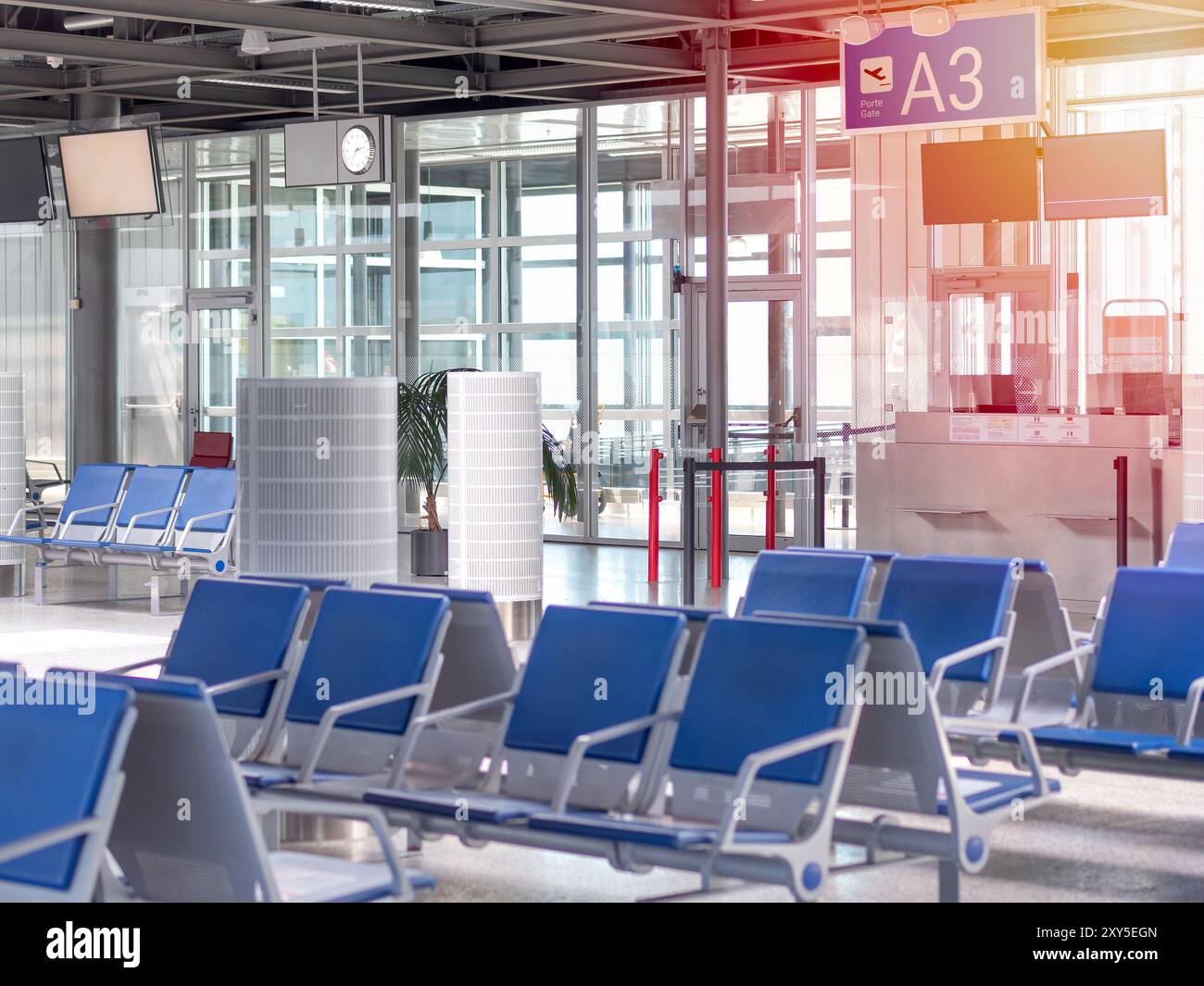 Rows blue waiting chairs hi-res stock photography and images - Alamy
