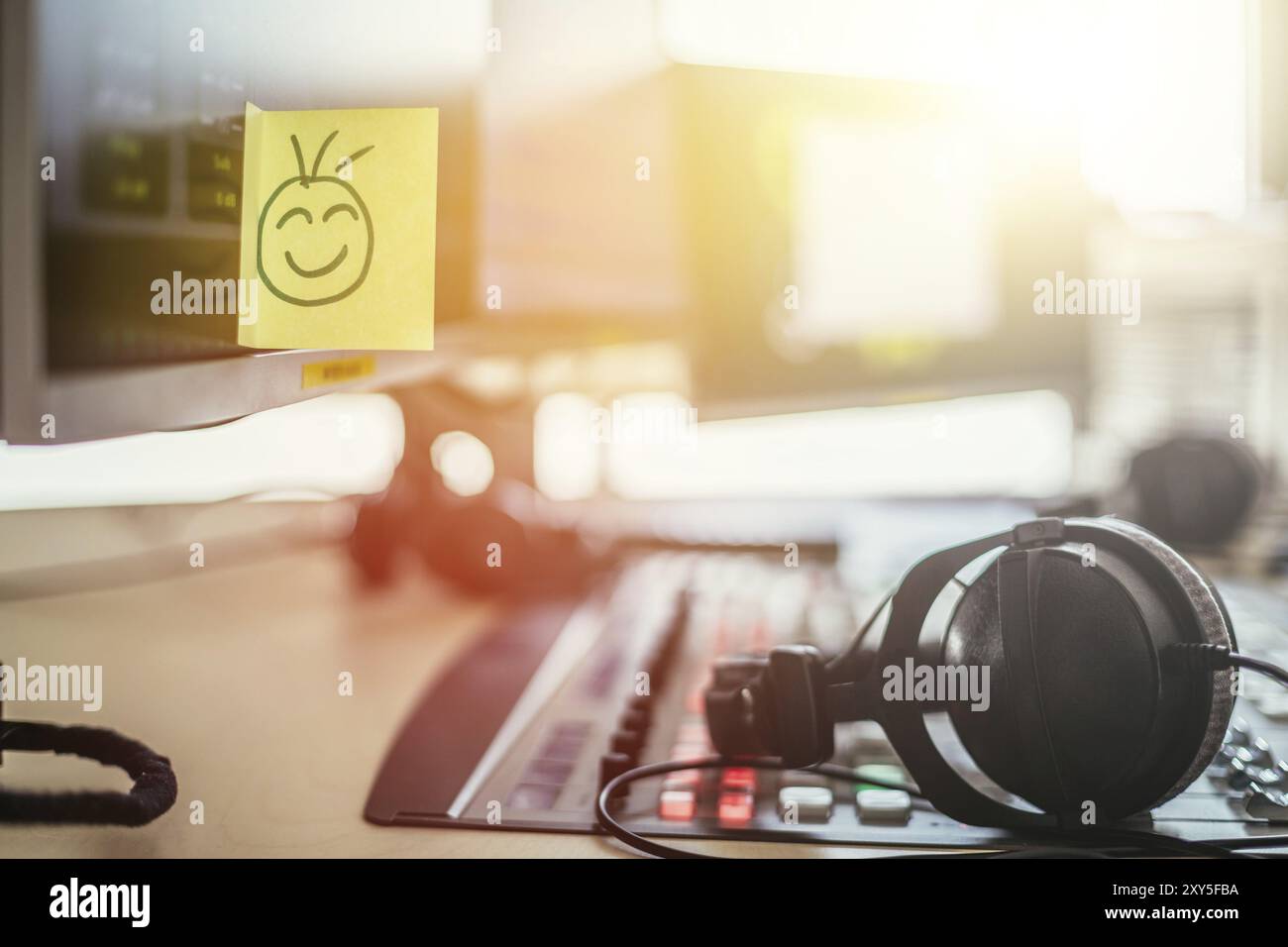 Employee engagement icon hi-res stock photography and images - Alamy