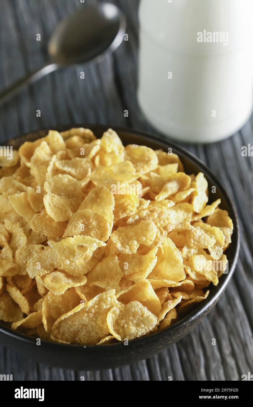 Cornflakes on table still life hi-res stock photography and images - Alamy