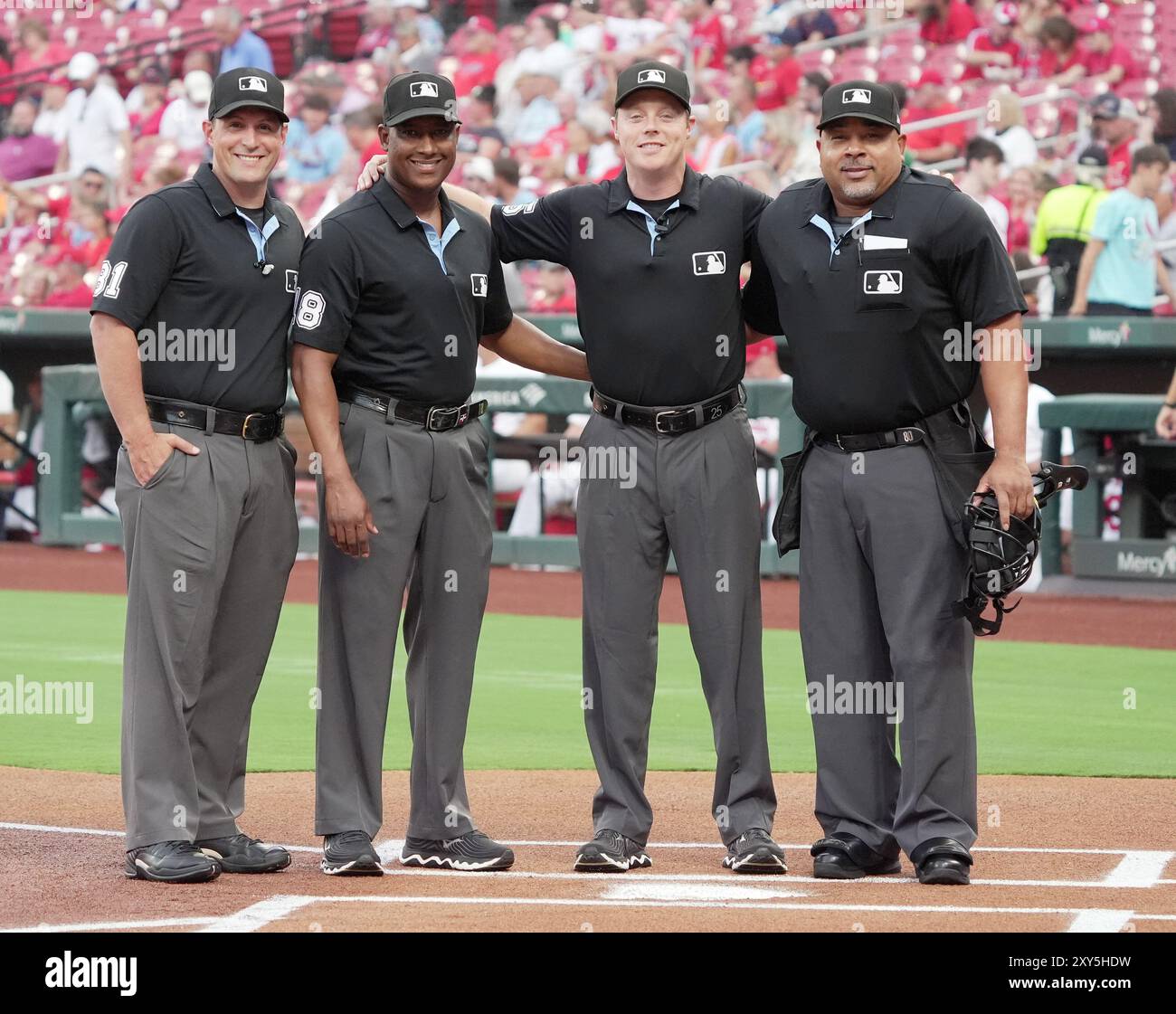 Major league umpires hi-res stock photography and images - Alamy